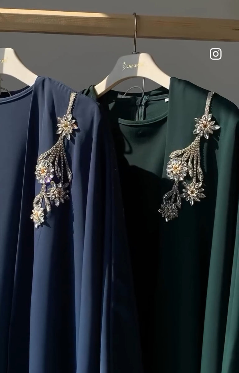 Elegant Three-Piece Cape Set – Azurofficial